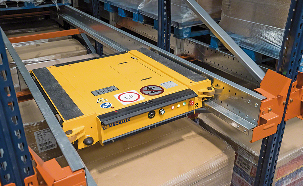 Pallet Shuttle system in the Marvimundo warehouse in Spain - Mecalux.co.uk